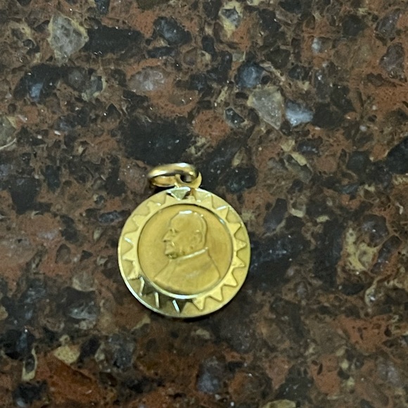 Other | Vintage Vatican Pope Joannes Xxiii Ex Indumentis Relic Catholic ...